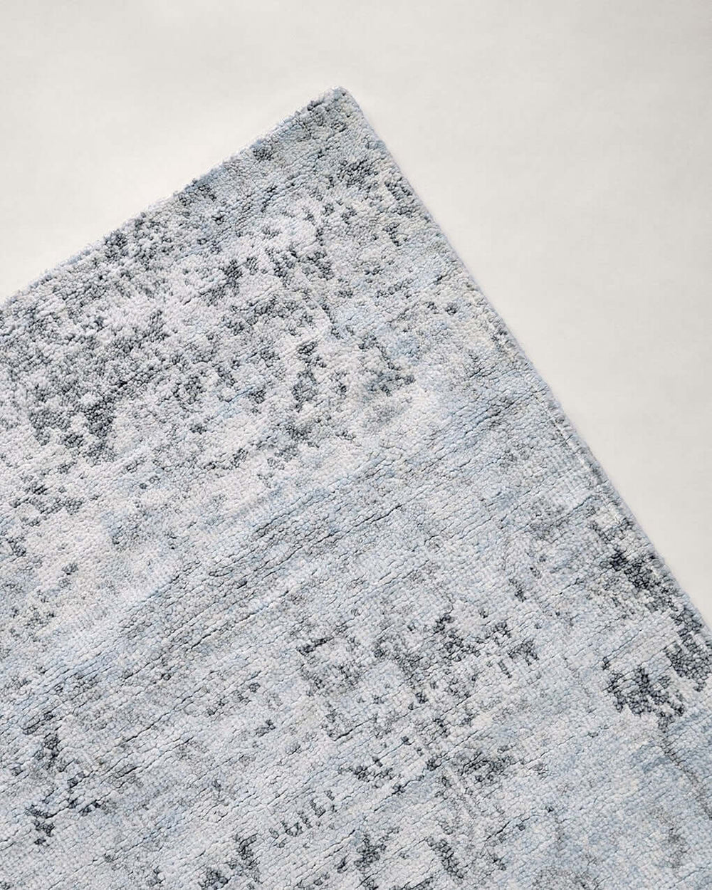 Cora Rug - 100% Hand Loomed Natural Silk Rug - Resonnaire Home